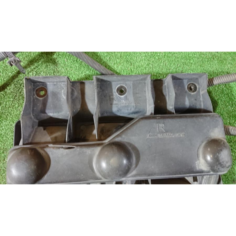 いすゞ（ISUZU） エルフ NHR55E テールライト 左右 純正 Koito 220-21366 : AKT11 - 通販 - Yahoo ...