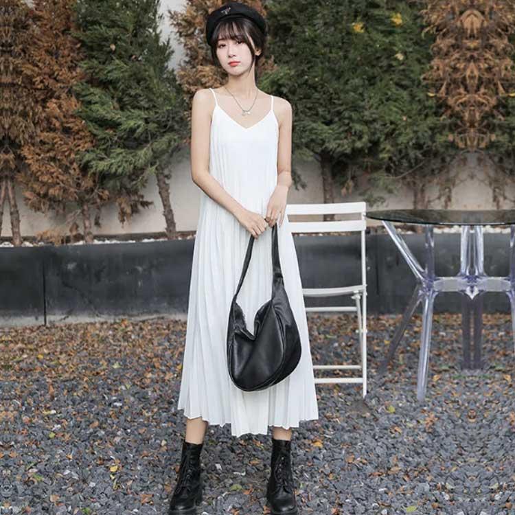 【送料無料】キャミソールワンピース 夏 マキシ丈 Vネック プリーツ レディース キャミワンピース ゆったり インナー 韓国 春 レイヤード ...