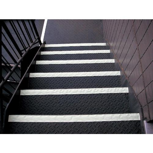 tesa テサテープ アンチスリップテープ クリーム（蓄光） 50mm×6m 60943-CK-6 : オールライト Yahoo!店 - 通販 ...