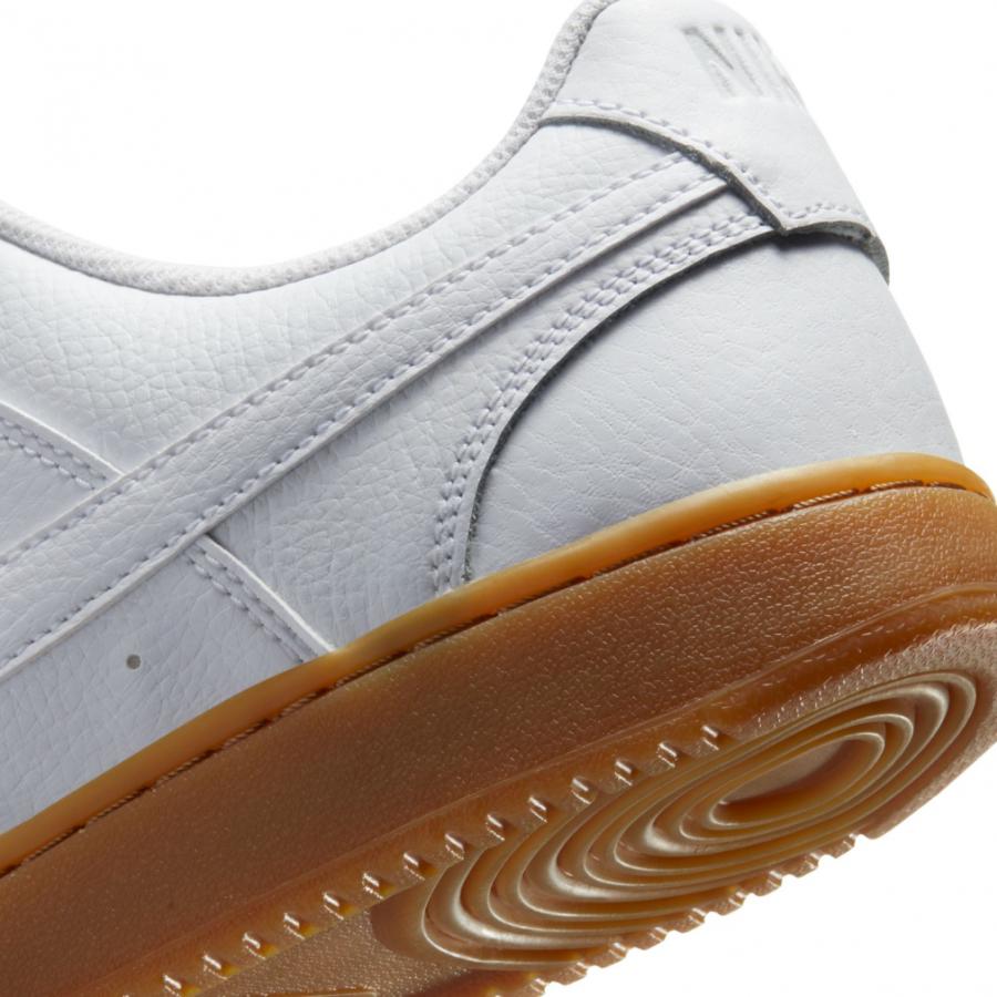 NIKE（ナイキ） コート ビジョン LO CD5463-105 メンズ スニーカー ： ホワイト×キャメル NIKE CD5463 105 ...