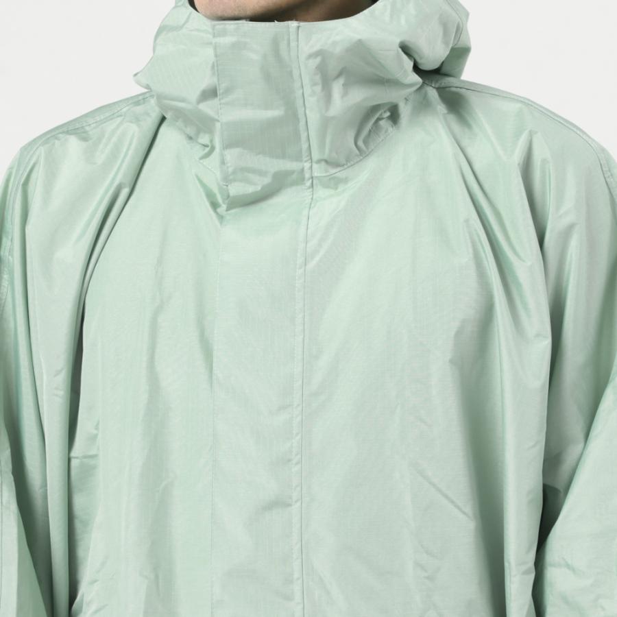 キウ アウトドア レインウェア ニュースタンダード レインポンチョ K163-926 : スモークグリーン KiU : 9236672533 : アルペングループヤフー店 - 通販 ...