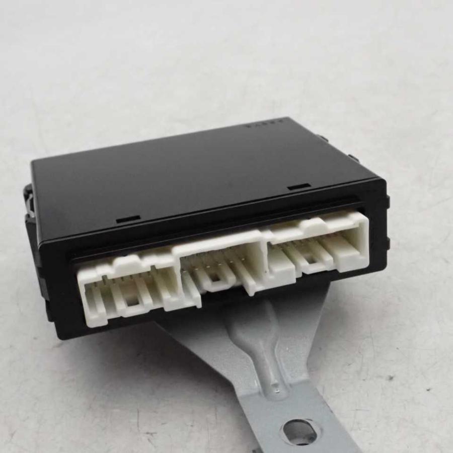 平成24年 デミオ DEJFS 後期 純正 コンピューター D07A 675DZ 中古 即決 : ALTECH PARTS 2号店 - 通販 - Yahoo!ショッピング