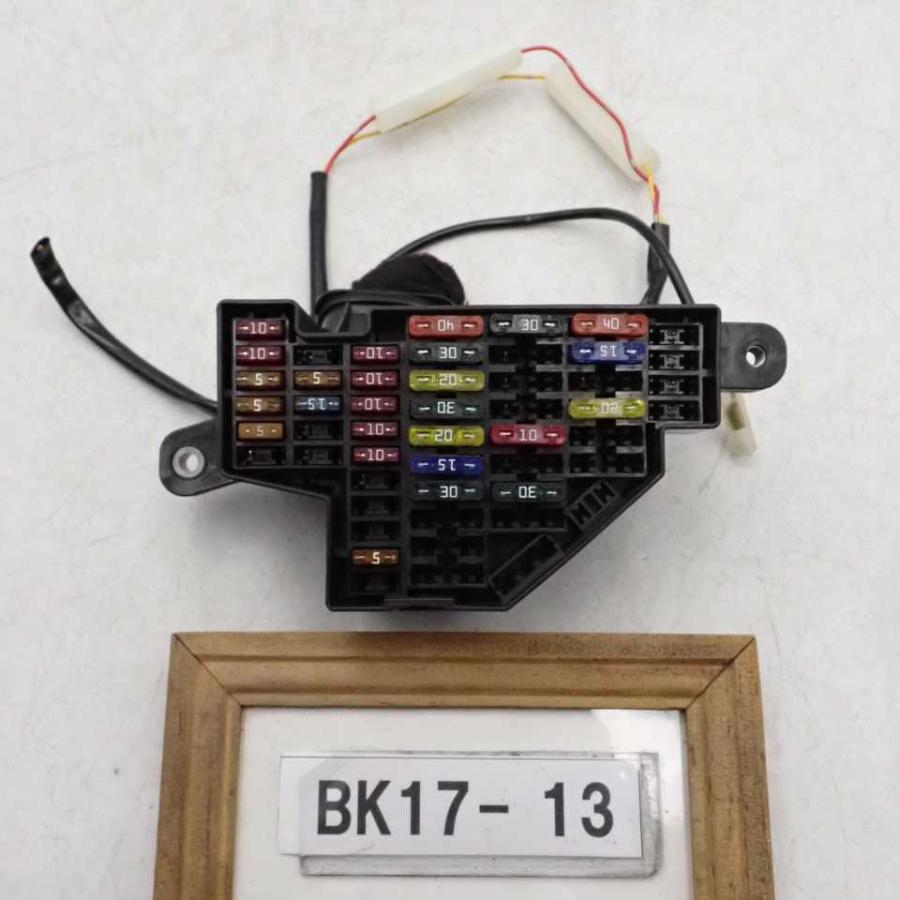 平成22年 アウディ A3 スポーツバック 8P 8PCDA 純正 室内ヒューズボックス BOX リレー 4934818-010101 中古 ...