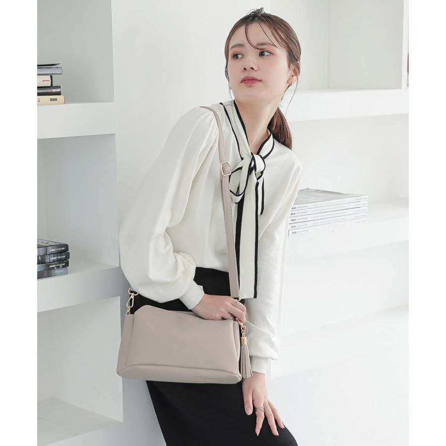 ショルダーバッグ ショルダー 斜めがけ タッセル チャーム 合皮 レザー風 無地 シンプル インナーバッグ レディース : 332509 : バッグ 雑貨 ALTROSE アルトローズ ...