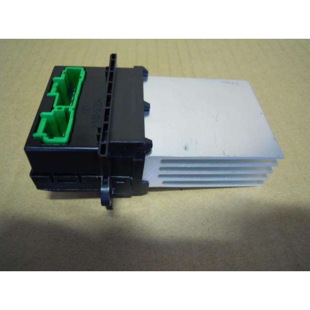 ノート DBA-E11 ヒーターレジスター 27761-ED000 27761-AX000 203837 : 000225002467910 ...
