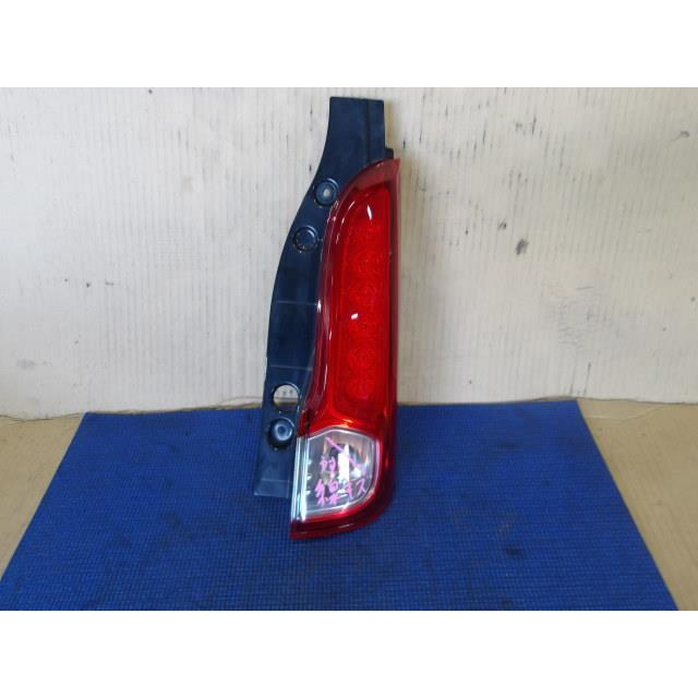 スペーシア DAA-MK42S 右テールランプ 220-59294 35650-81M01 207510 : 有限会社尼岡産業ヤフーショップ ...