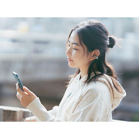 ambie 【ambie sound earcuffs AM-02(アンビー サウンドイヤカフ)】耳をふさがないイヤホン マイク付 通話 イヤフォン 有線 ながら聞き 送料無料 : ambie ...