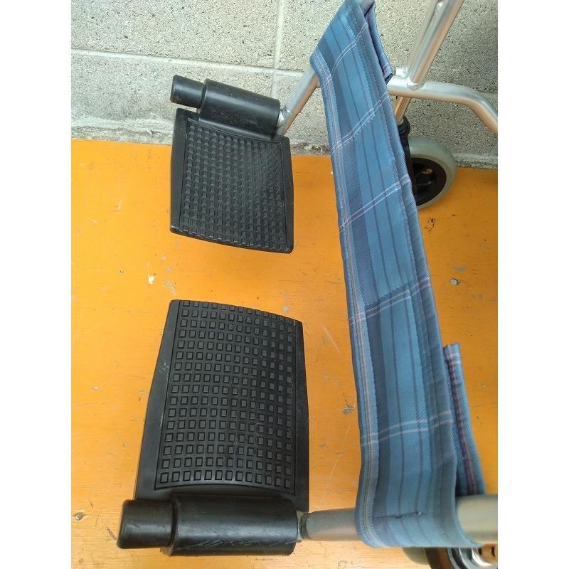 送料無料（一部地域を除く） 日進医療器 ノーパンクタイヤ 自走式車椅子 スリーウェイ（NA-M3） KM-25-0709-01 : アネット介護用品店 - 通販 - Yahoo!ショッピング