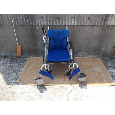 TS-25-0604-03 一部地域を除き送料無料 簡易モジュール自走式車椅子（低床型） KZ20-40 : アネット介護用品店 - 通販 - Yahoo!ショッピング