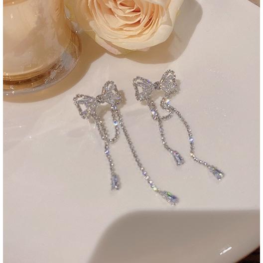 ピアス レディース 金属アレルギー対応 両耳2点 18K 蝶々 リボン CZダイヤモンド バケットカット ロング シルバー925 送料無料 ...