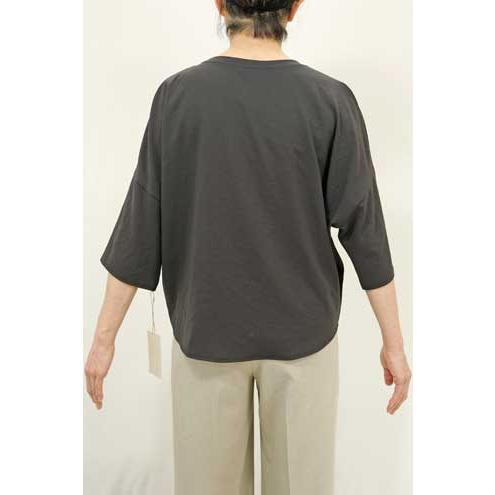 ROBE 春夏物【ローブ/カフネ/年間物/525905】ポリマットサテンジョーゼット丸首リラックスコクーンブラウスドルマン6分袖左胸貼ポケ ...