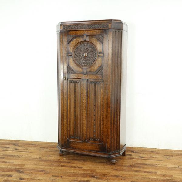 イギリスアンティーク ワードローブ 1枚扉 布地が折り重なったようなリネンフォールド 衣類収納 アンティークフレックス 59346 ...