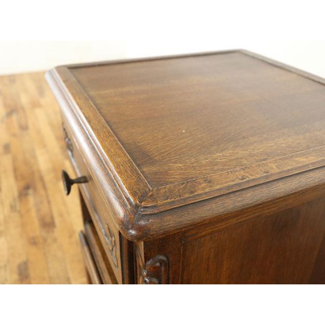 ナイトテーブル 引き出しと扉、さらに開口棚 猫脚 ベッドサイド 玄関 飾り台 サイドテーブル かわいい フランスアンティーク家具 64483 ...