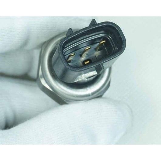 エンジン オイル プレッシャー スイッチ センサー 83520-60060 8352060060 適用: トヨタ ハイエース ダイナ トヨ ...