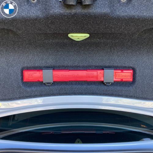 BMW BMW純正 非常停止表示板ホルダー(F22/F23/F87) : APdirect - 通販 - Yahoo!ショッピング