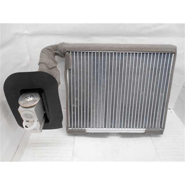 ニッサン ジューク エバポレーター 純正部品番号：27280-1FA2B 管理番号：029299 : apmarkets - 通販 - Yahoo!ショッピング