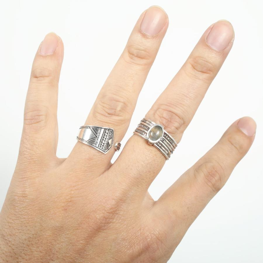 トゥアレグ シルバー ジュエリー TOUAREG SILVER JEWELRY 7連リング ムーンストーン シルバー pure silver ...