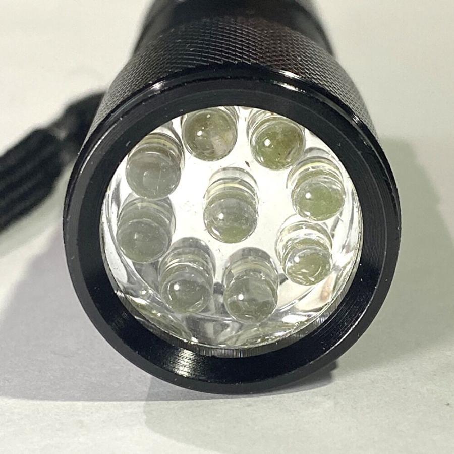 アークヒル LED 懐中電灯 コンパクト ハンディライト アルミ製 単4電池3本付 KM-0320 : オートパーツTCTCヤフー店 - 通販 - Yahoo!ショッピング