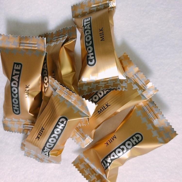 チョコレートデーツLa Ronda Chocolate Dates 80g 個別包装で6個入り 1個の食べごたえがあり1-2人には十分な量です ...