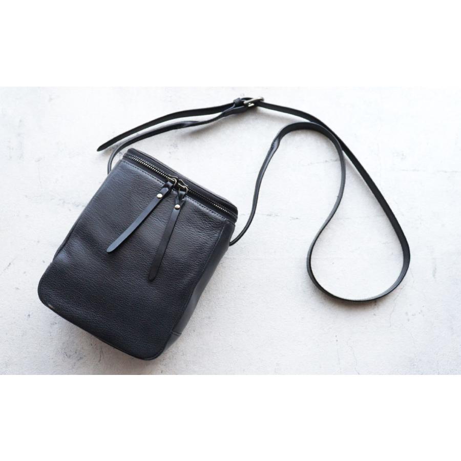 ショルダーバッグ ESTINE エスティーヌ アブリル バニティバッグ レザー やぎ革 本革 1074930 :1074930:かばんと財布の店アリスタ - 通販 - Yahoo!ショッピング