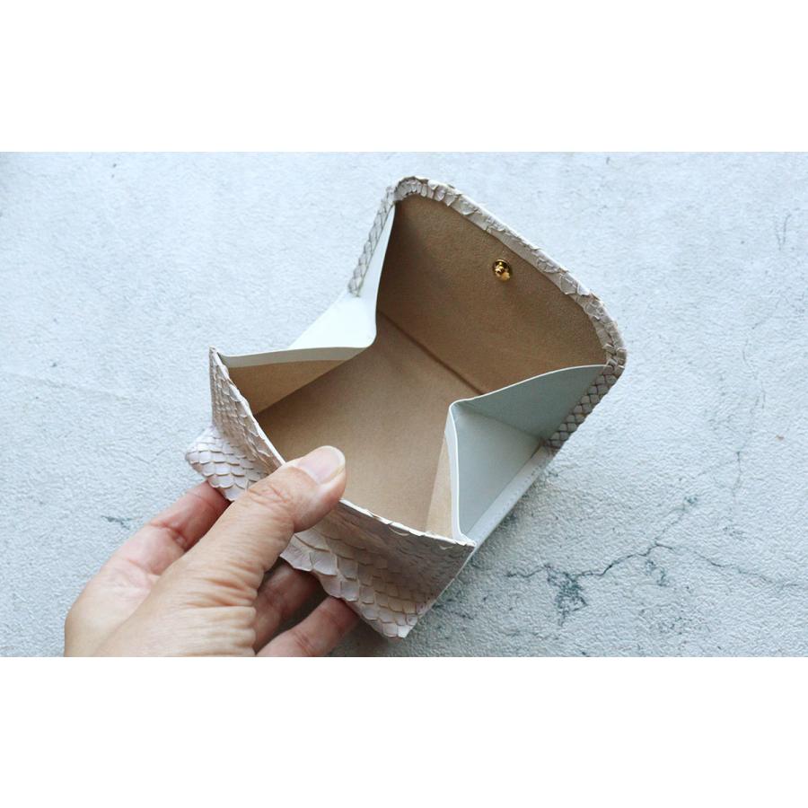 VIADOAN（ヴィアドアン） 二つ折り財布 ボックス型小銭入れ ドアン Bran python ブランパイソン ミニ財布 蛇革 ダイヤモンドパイソン 日本製 レディース 453 動画あり ...