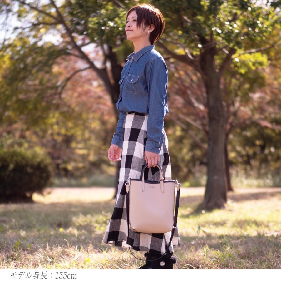 LACOSTE（ラコステ） ポーチ付き リバーシブル 縦型トートバッグ NF2991-A91 ブラック ベージュ アンナ A4サイズ ショルダーストラップ付き トート 2way 縦長 : 腕 ...