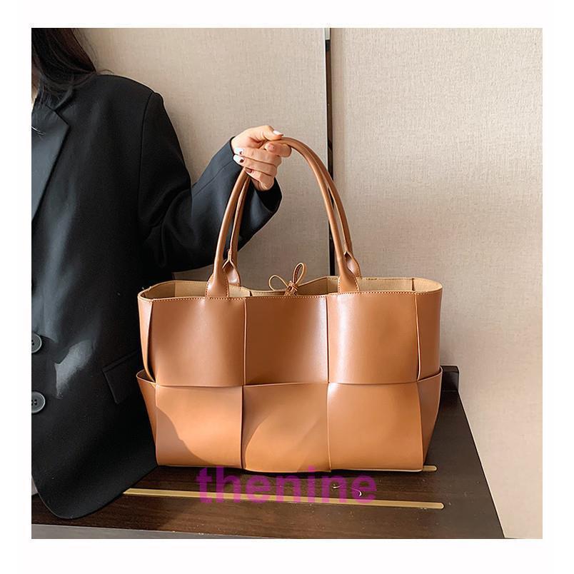 トートバッグ レディース 春夏 PU革バッグ かばん 手提げ袋 韓国風 A4