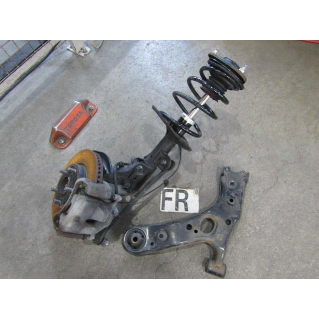 プリウスα ZVW40W 右フロントストラット一式 ロアアームセット 48510-47232 48510-80661 送料【M1】個人宅配送 ...