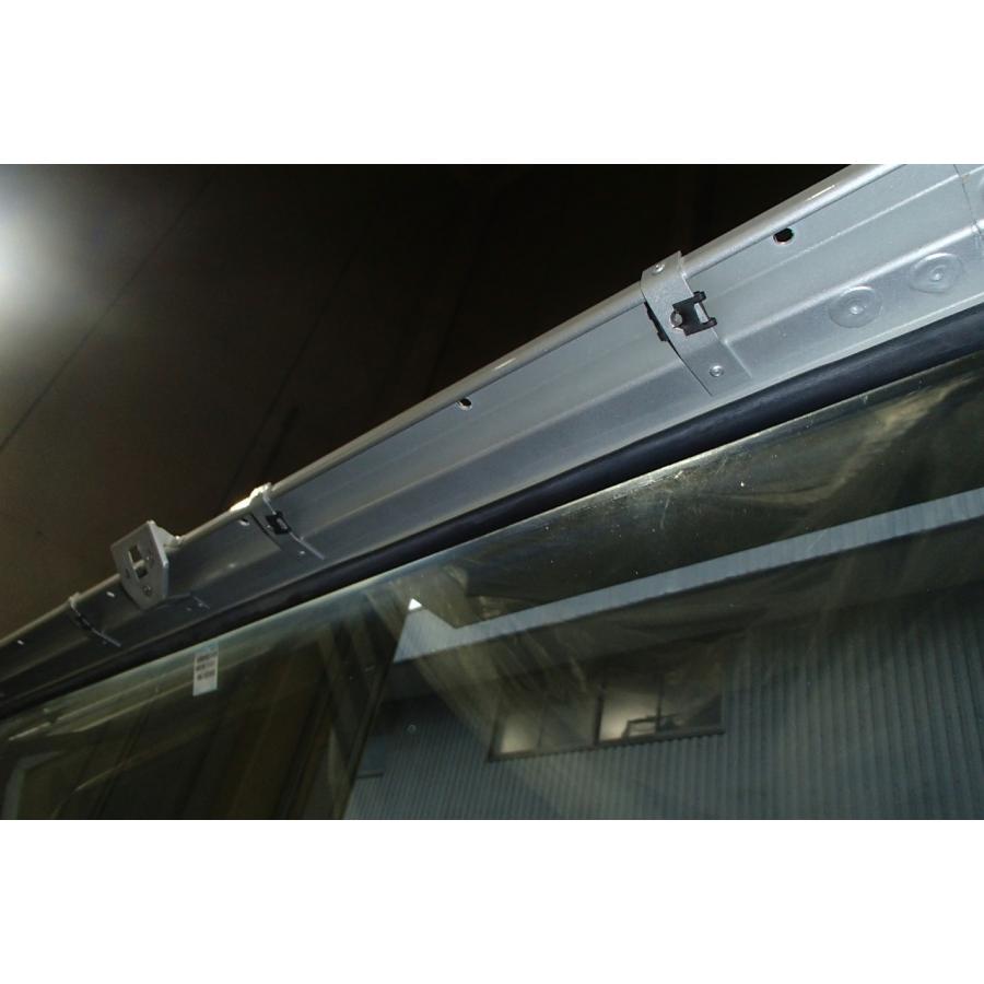 ランドローバー ディフェンダー クリップナット（サンバイザースクリュー他） 302532=79246 社外品 : 旭モータース - 通販 ...