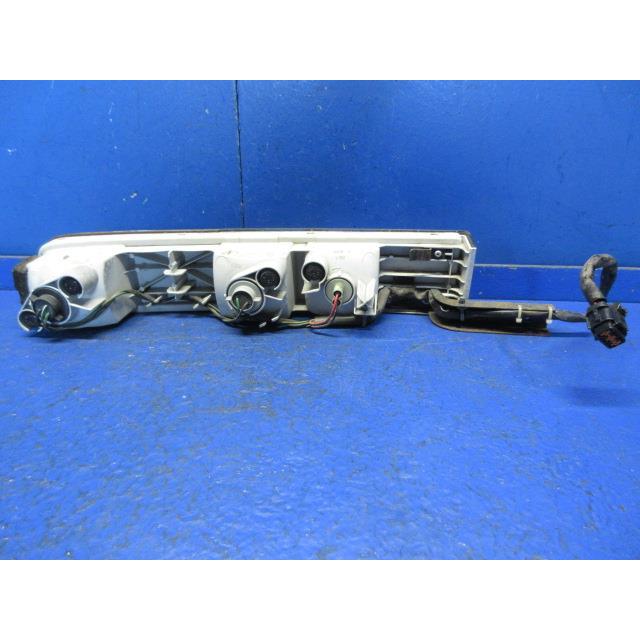 キューブ DBA-YGZ11 右テールランプ D40 イチコ D015 26550-4V00A : as-shop3 - 通販 - Yahoo!ショッピング