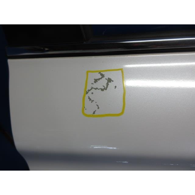 アウトランダー DLA-GG2W 右フロントドア W13 セントラル M2E2 5700B672 : as-shop3 - 通販 - Yahoo!ショッピング