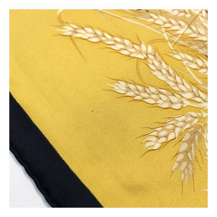 HERMES エルメス カレ90 スカーフ『Lapins Dans un Champ de HERMES エルメス カレ90 スカーフ『Lapins Dans un Champ de