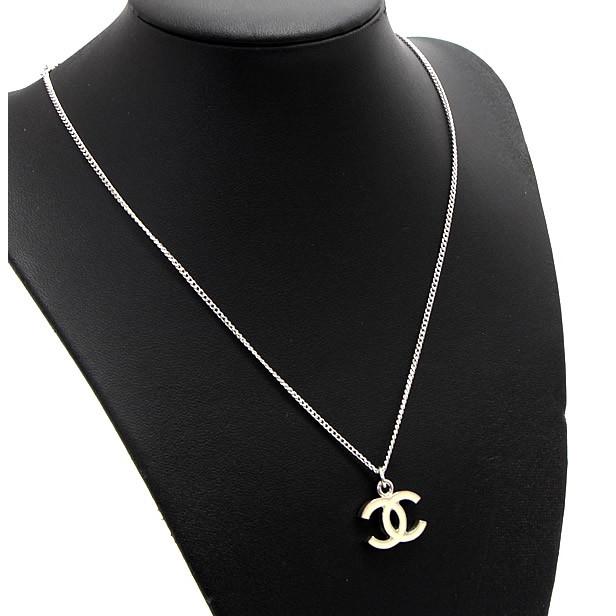 シャネル CHANEL 定番 人気 ココマーク リバーシブル ネックレス 白×シルバー 07V 【68273】 : atlantis - 通販 - Yahoo!ショッピング