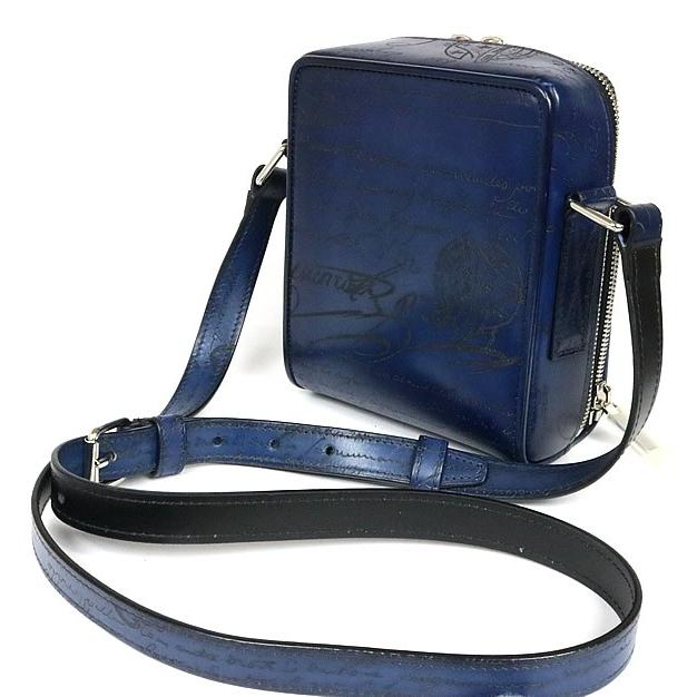 Berluti 銀座店 新品 ベルルッティ SPオーダー マイルズ カリグラフィ ショルダーバッグ ブルー 96119 : atlantis ...