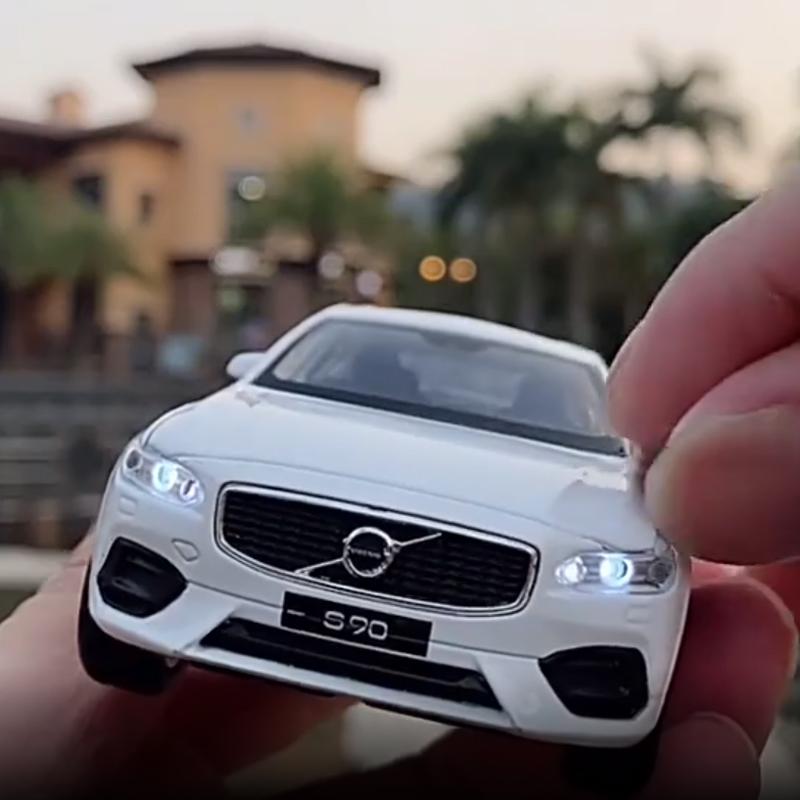 VOLVO ボルボ S90 1/32 ミニカー 全5色 ライト点灯 エンジンサウンド 合金モデル 模型 プルバック : ATOMIC LINE - 通販 - Yahoo!ショッピング