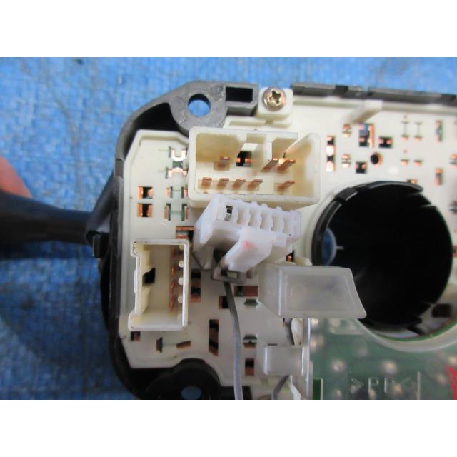 YRV UA-M201G ディマースイッチ K6724 : オート商会 - 通販 - Yahoo!ショッピング