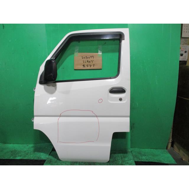 ミニキャブ GBD-U61V 左フロントドア カラー/ W37 5700A663 418534 : オート商会 - 通販 - Yahoo!ショッピング
