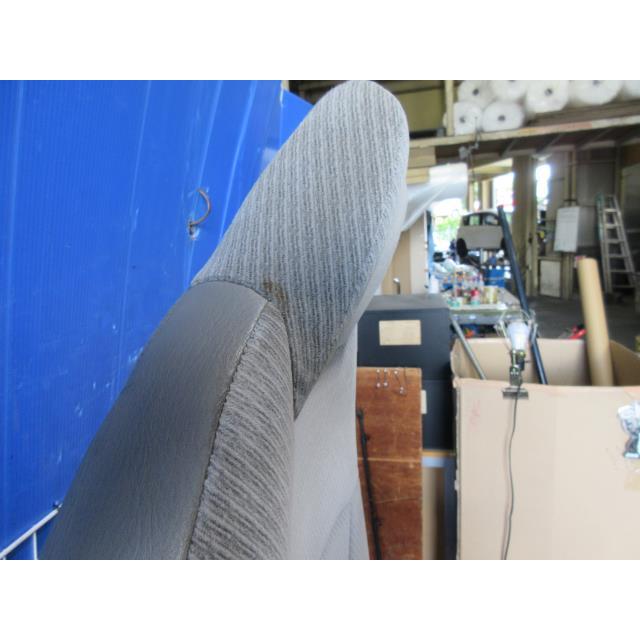 タイタン KK-WHF5T ドライバーシート A2W W613-88-110A 05 428824 :220704000270500:オート商会 - 通販 - Yahoo!ショッピング