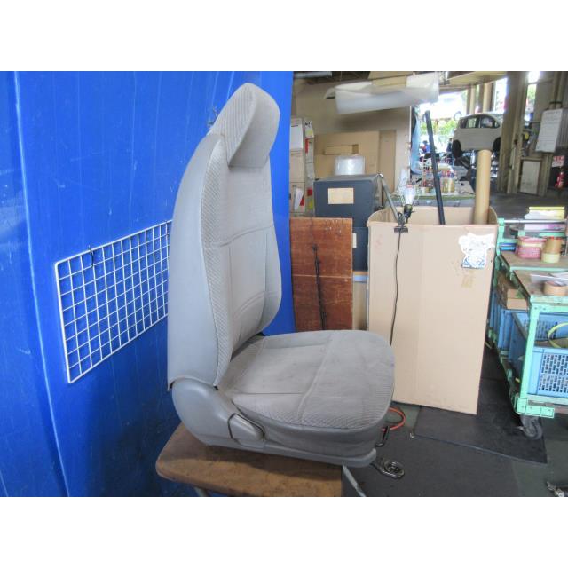 タイタン KK-WHF5T ドライバーシート A2W W613-88-110A 05 428824 : 220704000270500 : オート商会 - 通販 - Yahoo!ショッピング