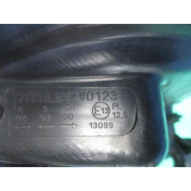 ライフ DBA-JC1 右ライト 33100-SZH-J51 434775 : オート商会 - 通販 - Yahoo!ショッピング