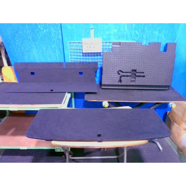 ZR−V 6AA-RZ4 リアボード 84400-3Y0-H01ZA 438125 : オート商会 - 通販 - Yahoo!ショッピング