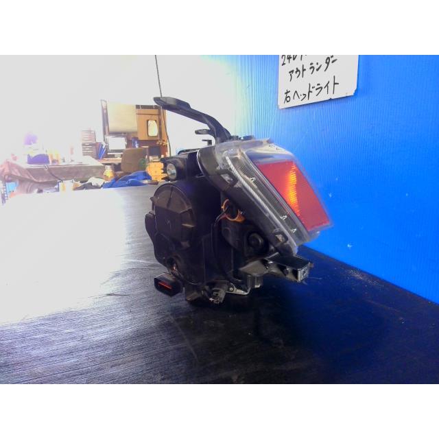 アウトランダー DBA-CW5W 右ライト X42 8301B320 440833 : 240708000210800 : オート商会 - 通販 - Yahoo!ショッピング