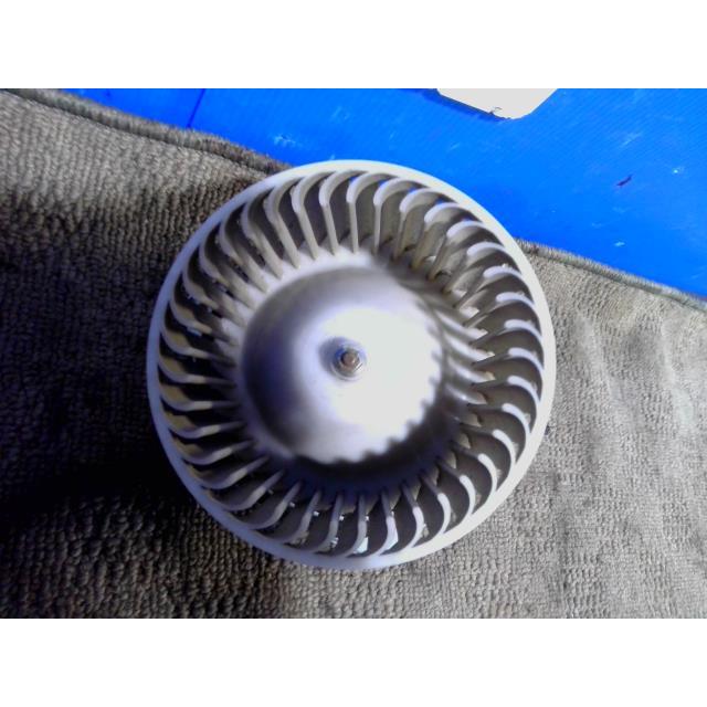 ミニキャブ GBD-U61T ヒーターブロアモーター A31 7802A222 442104 : オート商会 - 通販 - Yahoo!ショッピング