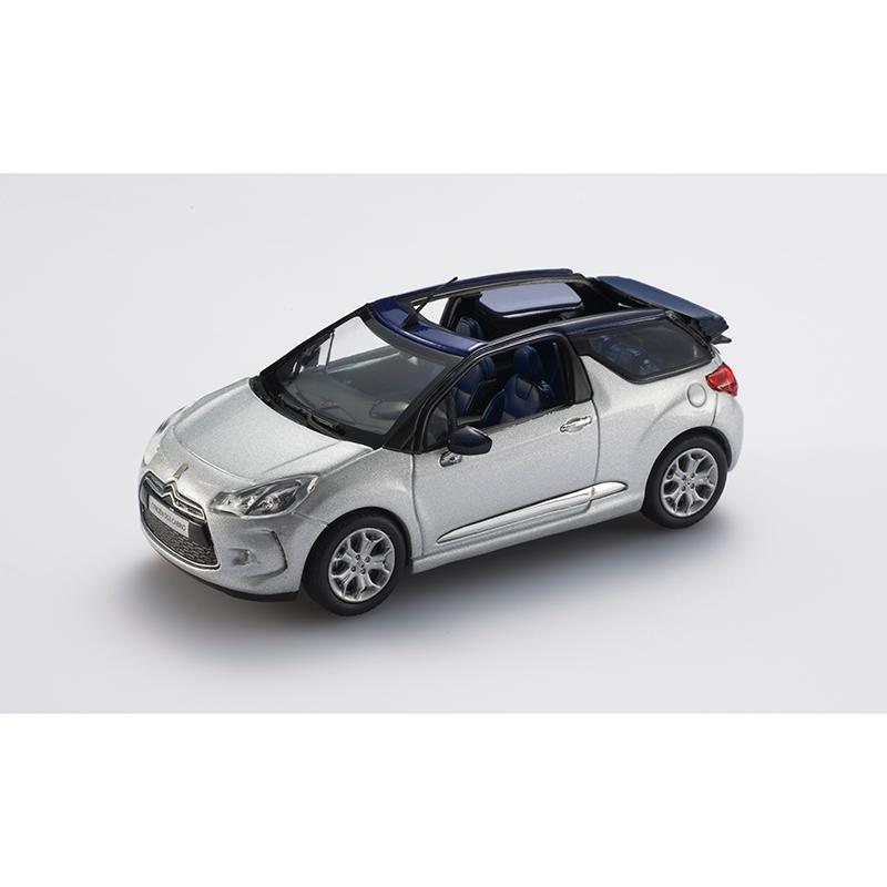1/43 DS3 CABRIO ミニチュアカー（ボディ：シルバー/ルーフ：ブルー）純正グッズ AMC019253 : AutoWear - 通販 - Yahoo!ショッピング