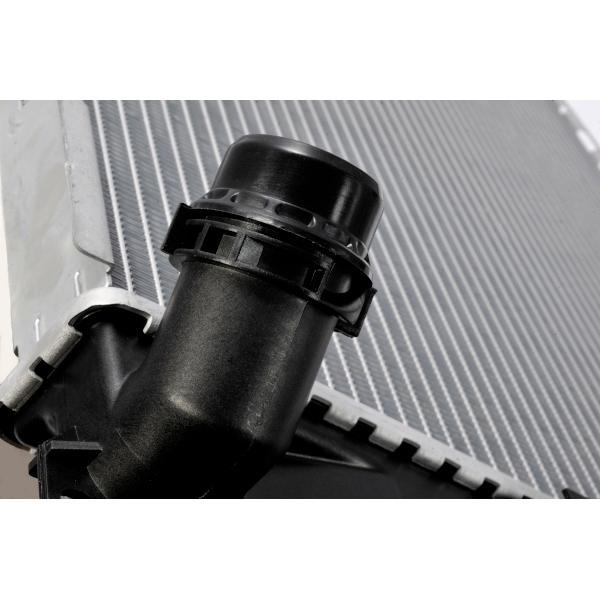 BMW E84 X1 E89 Z4 ラジエーター ラジエター 18i 23i 25iX 28iX 17117562079 ...