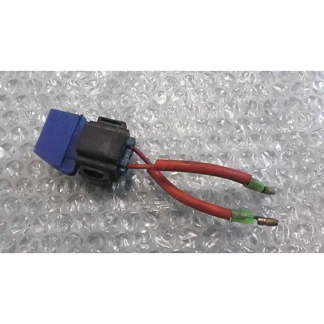 シグナス-Z LYMTJAA69CA546xxx の ヒューズbox *1575429383 中古 シグナス-Z LYMTJAA69CA546xxx の ヒューズbox *1575429383 中古