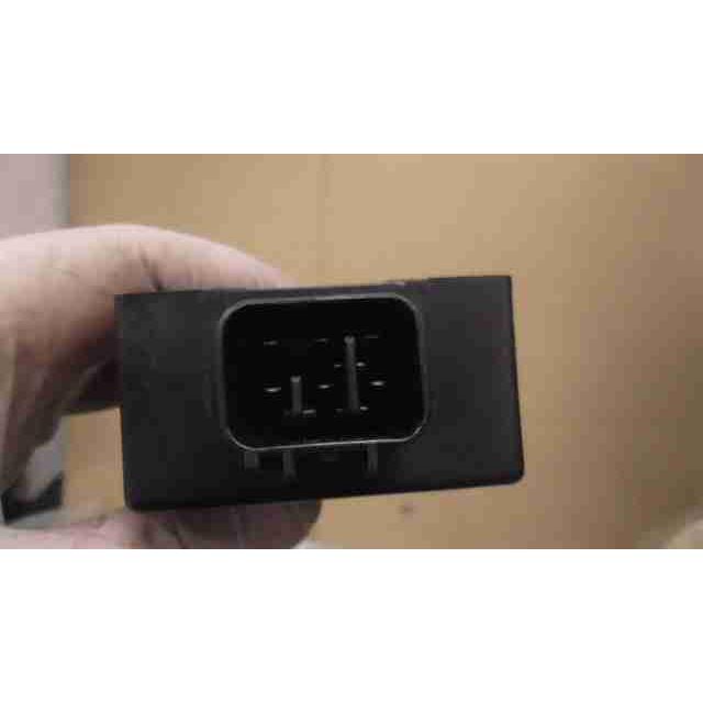 スーパーモレ FA14B-129xxx の CDI *1657610267 中古 :1657610267-20220708:バイクパーツCITY - 通販 - Yahoo!ショッピング