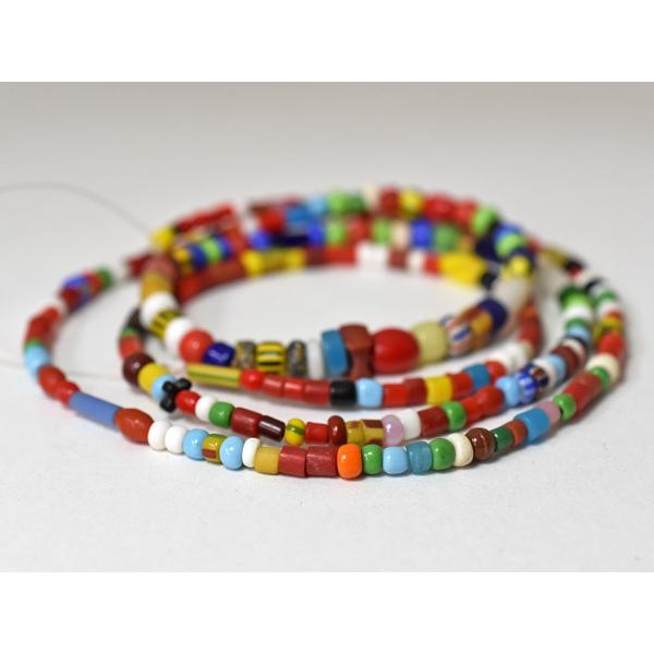 わくわく とんぼ玉★クリスマス中小粒ビーズ一連セミロング トンボ玉 蜻蛉玉 アンティークビーズ【2110】【J21001】 : ビーイスト ...