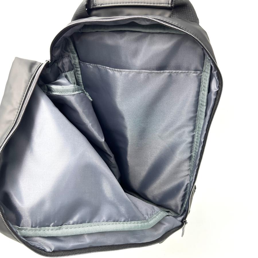 リアルデザイン ボディバッグ 大きめ シンプル A4 軽量 保冷ポケット メンズ REAL DESIGN RDBG-116 正規品 カバン ...