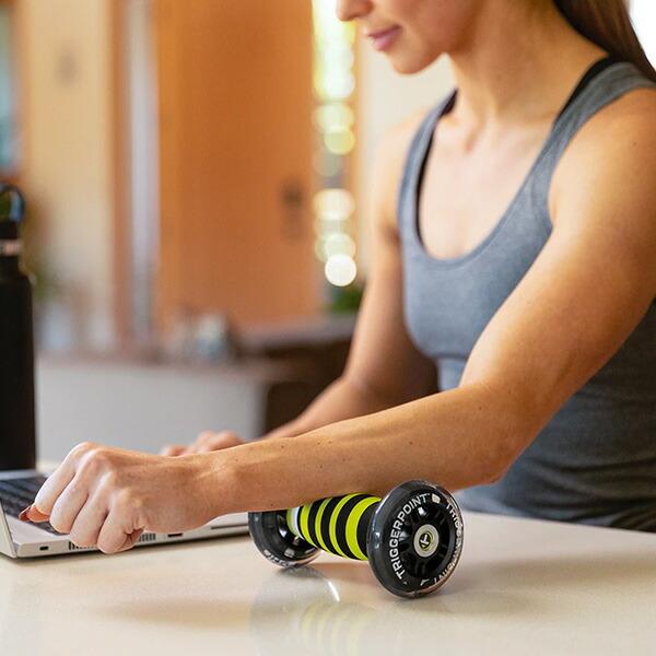 TRIGGER POINT トリガーポイント ナノ LTE マルチマッサージローラー コンパクト 筋膜リリース スティックタイプ コンディショニング リカバリー 表層筋 深層筋 ローラー 旅行 ...